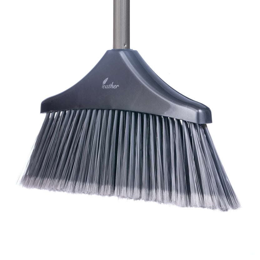 Brooms – Feather LK